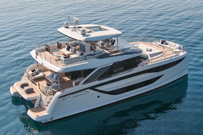 Prestige M8: reinventing the motor catamaran | Superyachts News